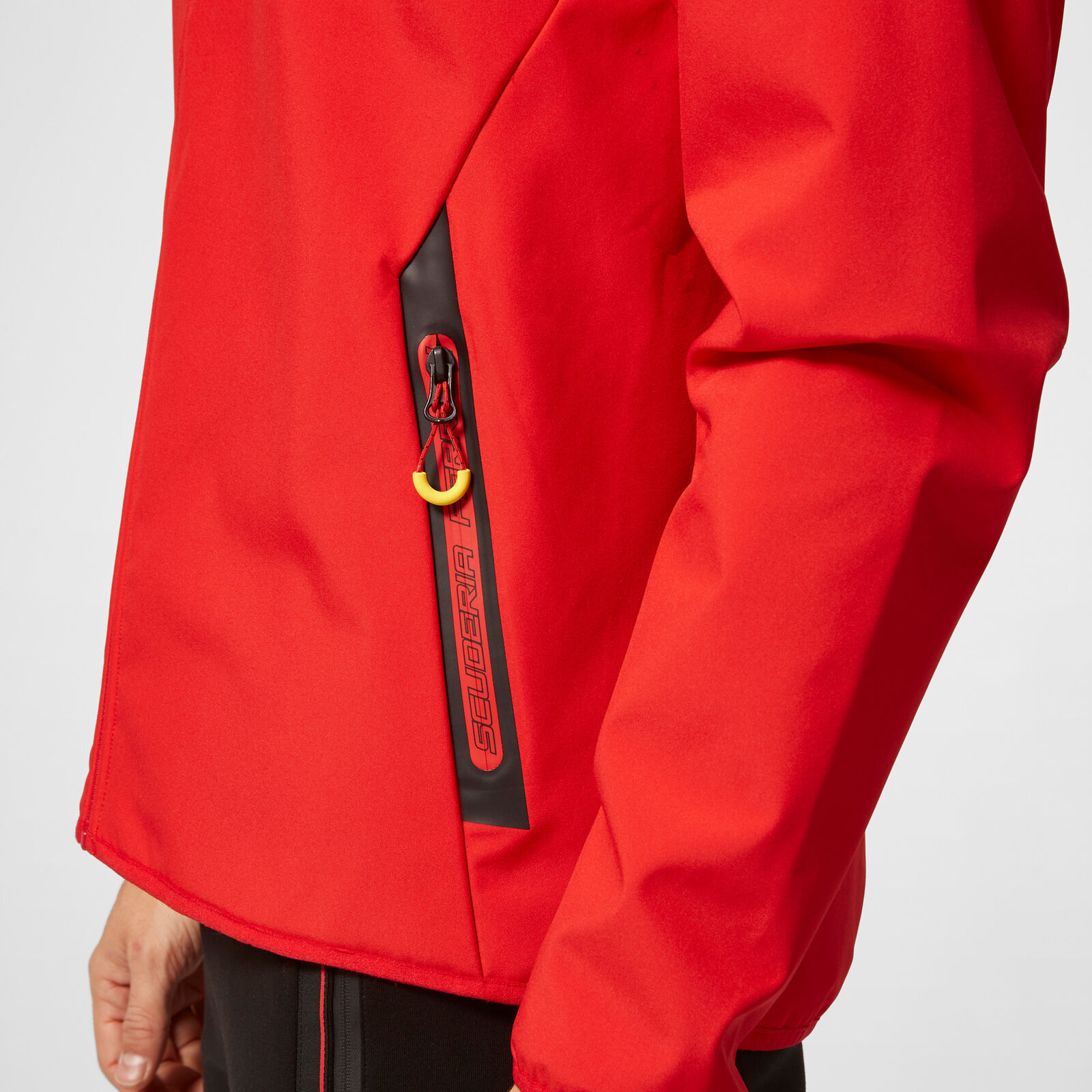 Softshell Jacket - Scuderia Ferrari | Fuel For Fans
