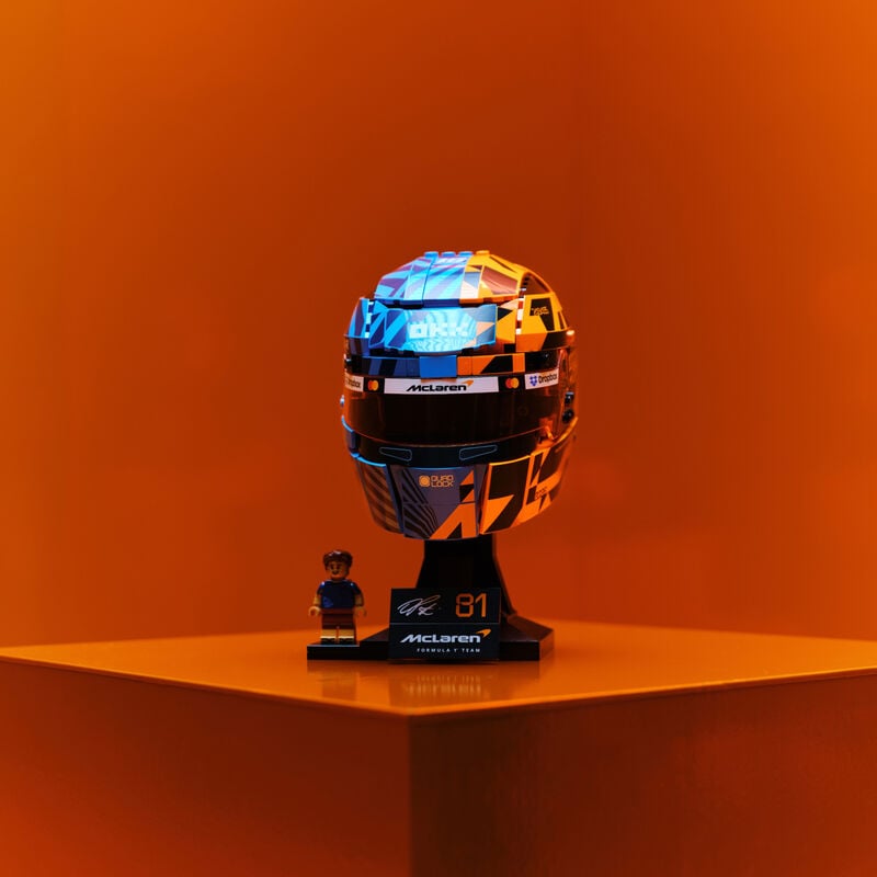 LEGO® Oscar Piastri Helmetsatz - McLaren Mastercard F1 | Fuel For Fans