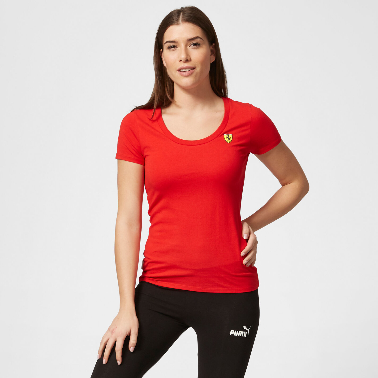 Camiseta con logotipo de escudo para mujer - Scuderia Ferrari | Fuel ...