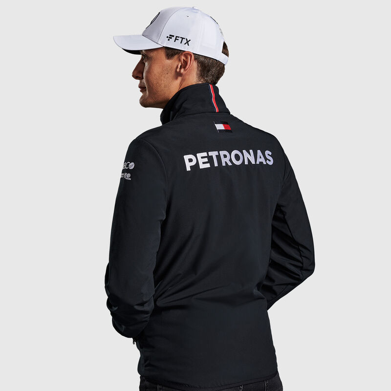 Conjunto de George Russell